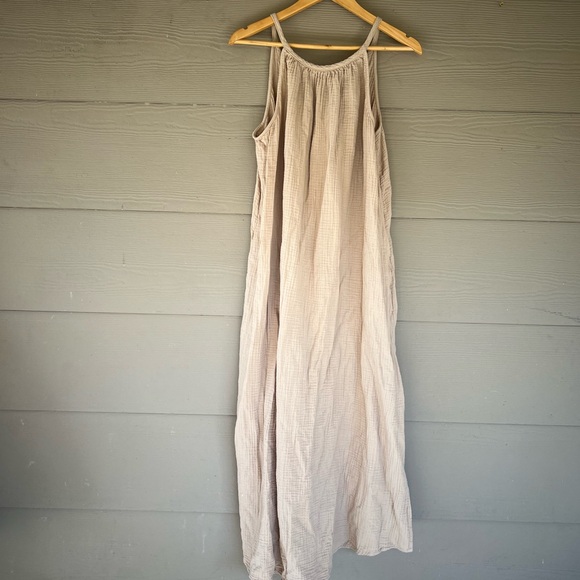 Old Navy | Dresses | Universal Thread Cream Sleeveless Halter Maxi ...
